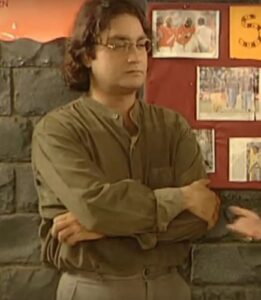 Vinay Pathak Wiki, Height, Age, Wife, Children, Family, Biography ...