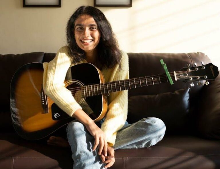 Anumita Nadesan Wiki, Age, Husband, Family, Biography & More - WikiBio