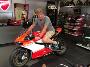 Gordon Ramsay Wiki, Height, Age, Wife, Children, Family, Biography ...