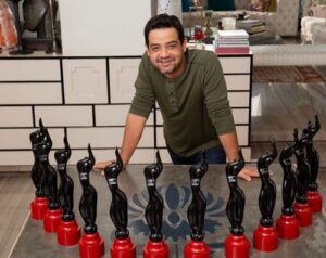 Karnesh Sharma (Anushka Sharma's Brother) Wiki, Age, Girlfriend, Wife ...