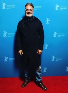 Vinay Pathak Wiki, Height, Age, Wife, Children, Family, Biography ...