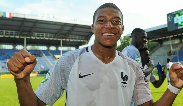 Kylian Mbappe Wiki, Height, Age, Girlfriend, Family, Biography - WikiBio